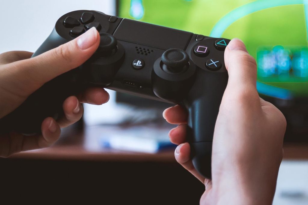 What Tools A Gamer Should Use To Improve Gaming Skills?