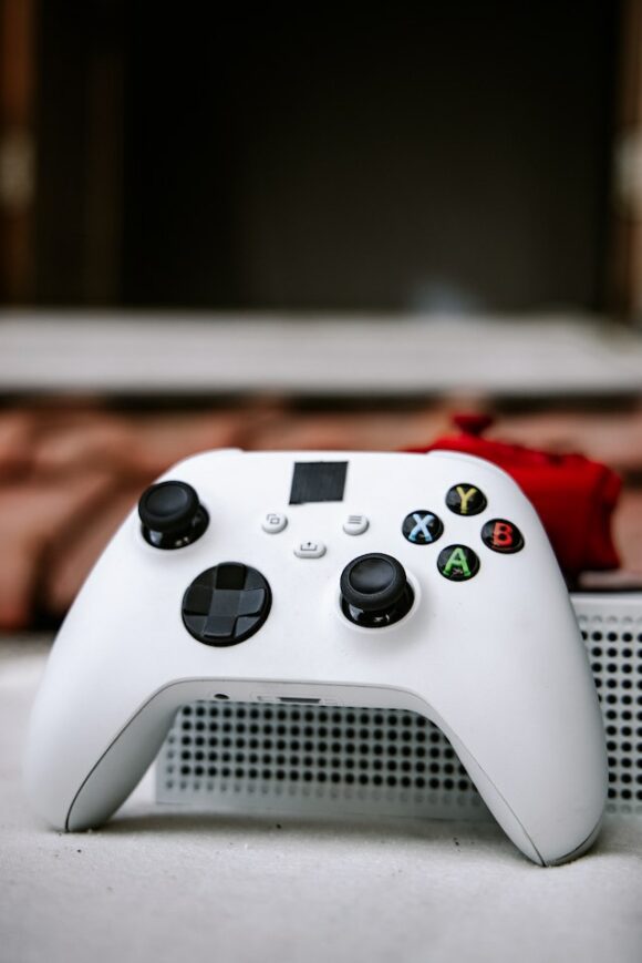 7 Best Gaming Controllers Of 2022 — Compatible With Every Android And ...