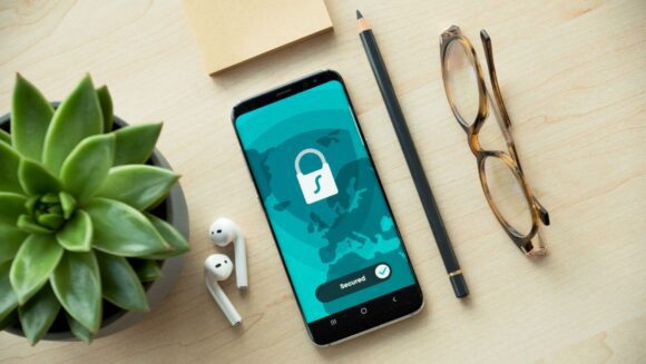 6 Benefits Of Using Encrypted Phone For Your Work