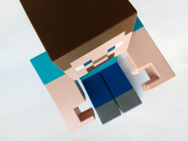 How To Download Minecraft For Free On Your Phone: Guide
